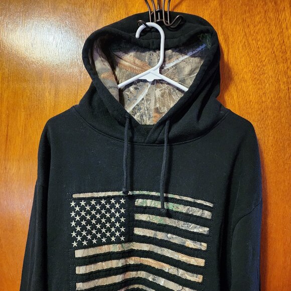 Buck Wear | Shirts | Mens Xl Buck Wear Black With Camo American Flag ...